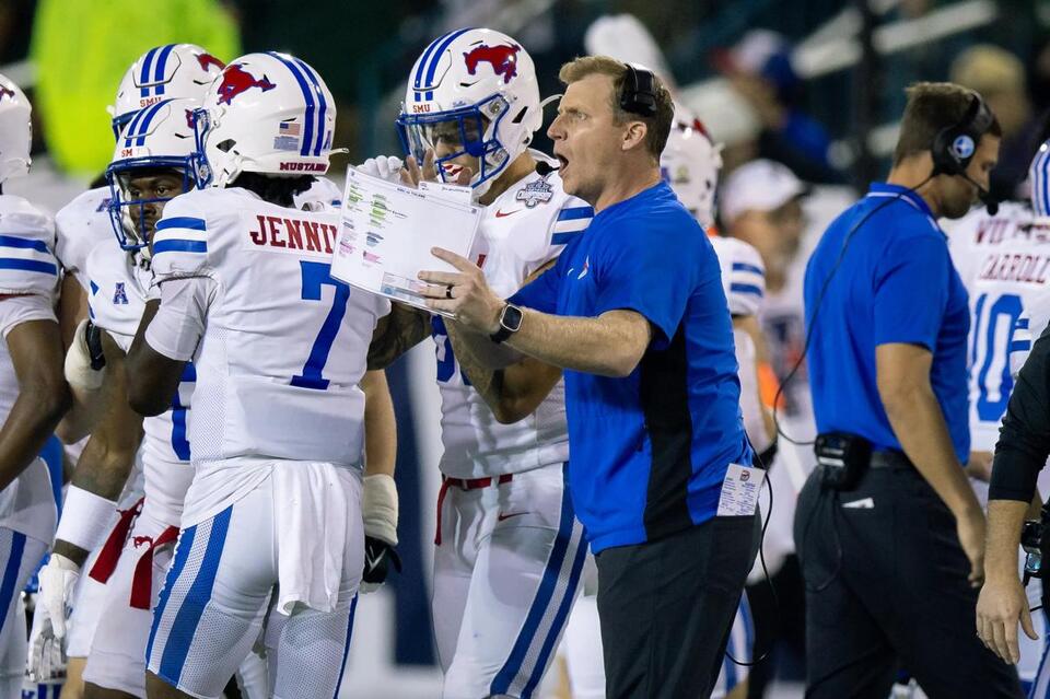 SMU finishes No. 22 in AP Poll for first year-end ranking since 1984 ...