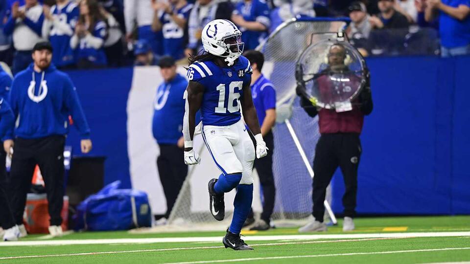 HIGHLIGHT | Dulin dashes for 53 yards on opening kickoff - NewsBreak