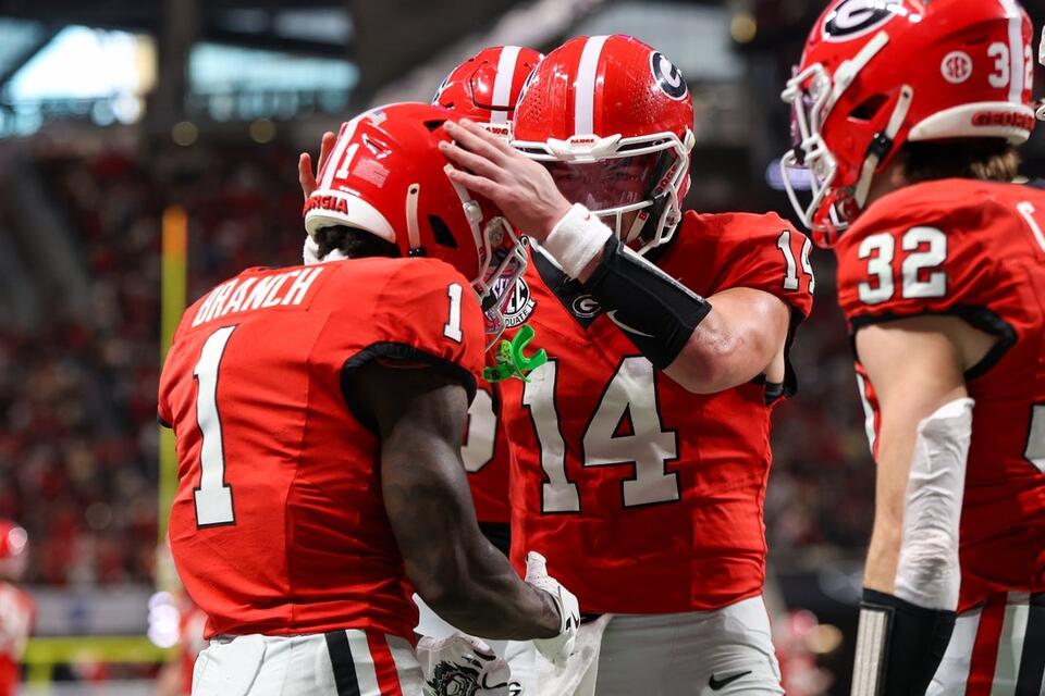 Georgia is new No. 3 behind Ohio State, Indiana in AP Top 25 - NewsBreak