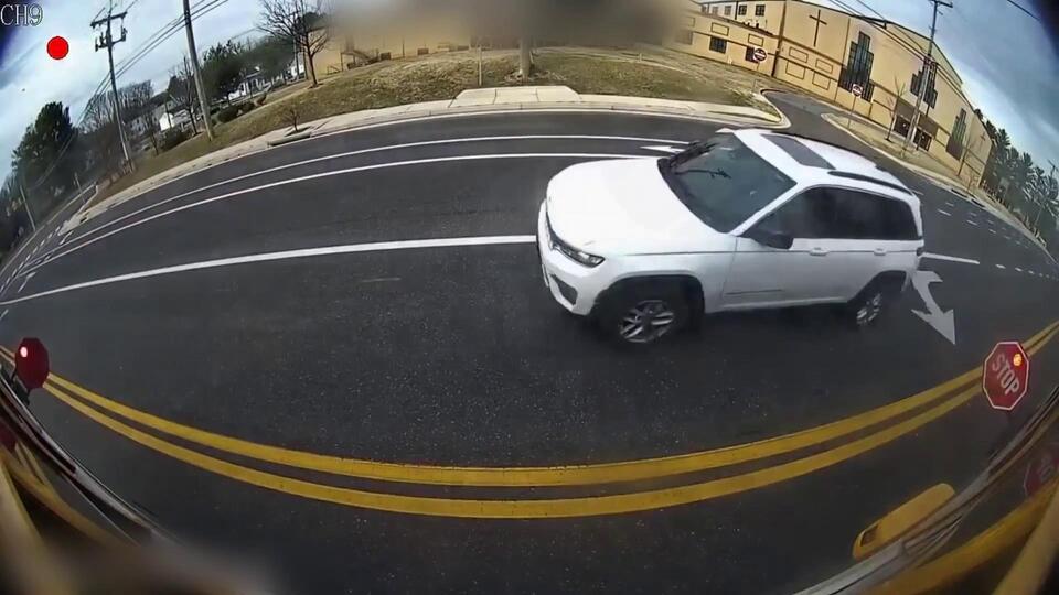 Lee County reveals hotspots for school bus safety violations - NewsBreak