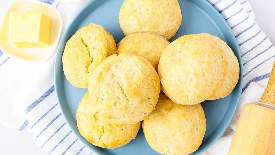 Flacky 2 Ingredient Homemade Biscuit Recipe - NewsBreak