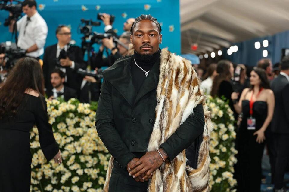 Stefon Diggs Charged With Felony Assault, Strangulation - NewsBreak