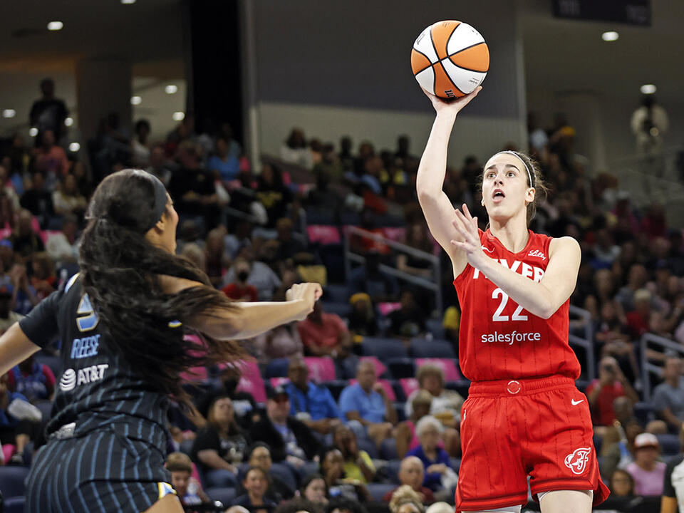 Crazy Stat Backs Up Accusations Chicago Sky Have Been Targeting Caitlin ...