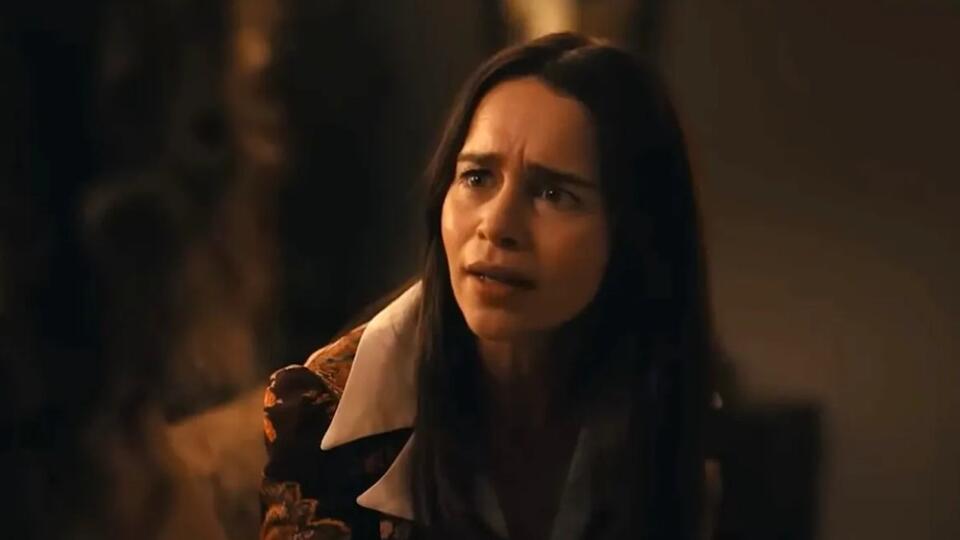 Game of Thrones’ Emilia Clarke Discredits ‘Wildly Exaggerated’ Salary ...