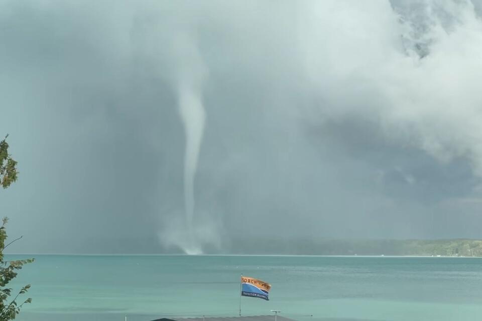 How Often Do Waterspouts Happen in Michigan? More Than You Think ...