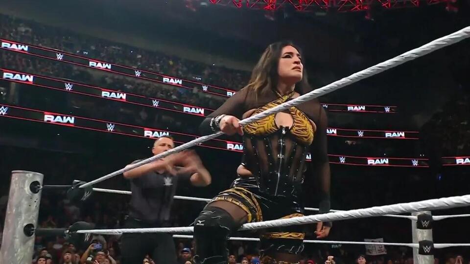 Raquel Rodriguez Snaps After Liv Morgan Costs Her Gauntlet Match On WWE ...