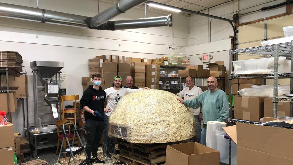 The Most Famous New Year’s Eve Popcorn Ball Drop In the Country will ...