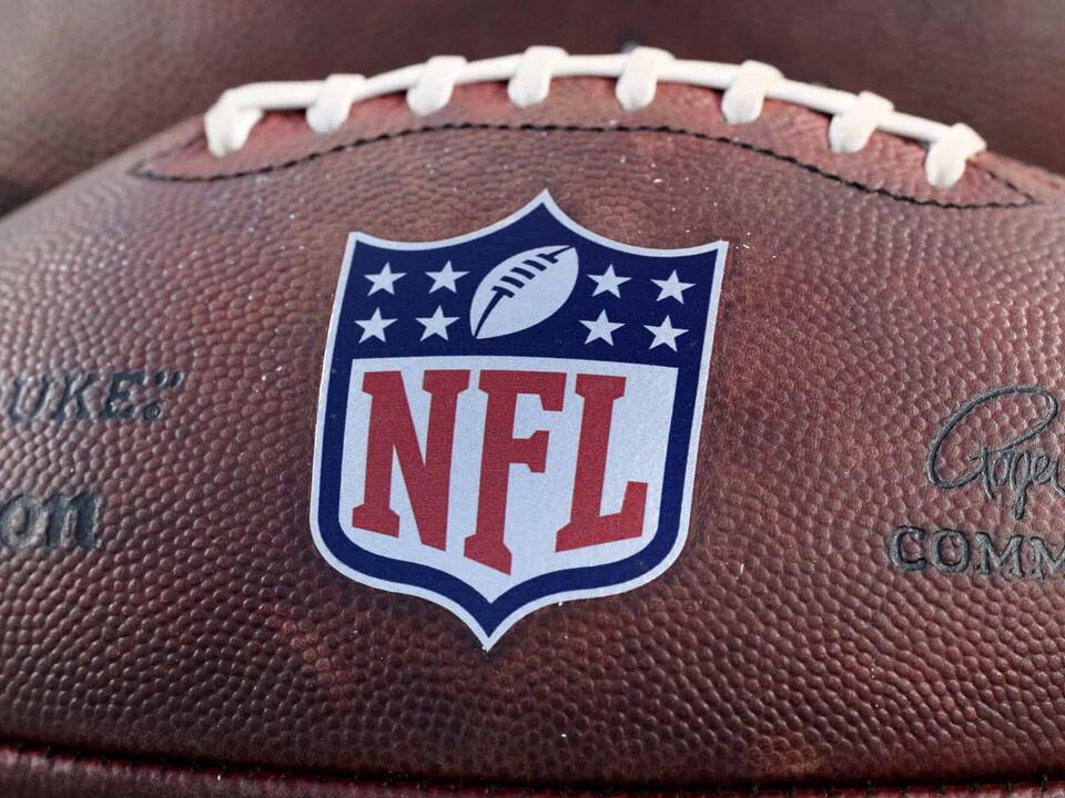 Analyst Calls 1 NFL Team ‘Frauds’ After Sunday Performance