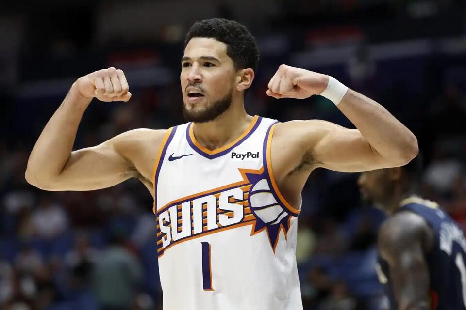 Devin Booker Drops Cold Three-Word Response After Game-Winner - NewsBreak