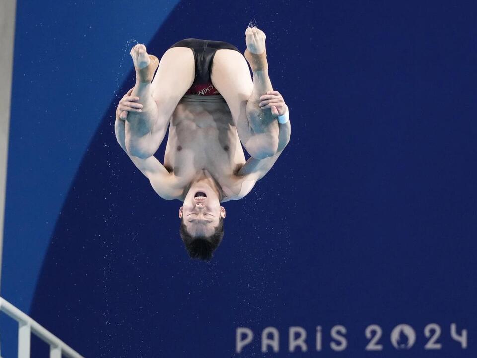 China goes 1-2 in semifinals of men’s 3-meter springboard diving at ...