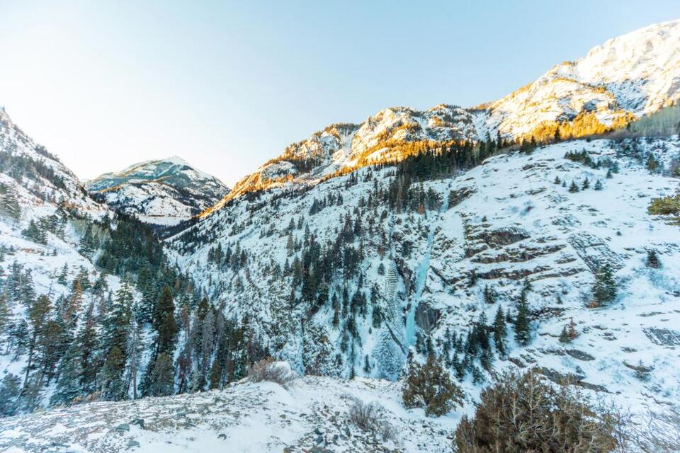 Urgent Snowpack Alert: Colorado Winter Starts In The Red - NewsBreak