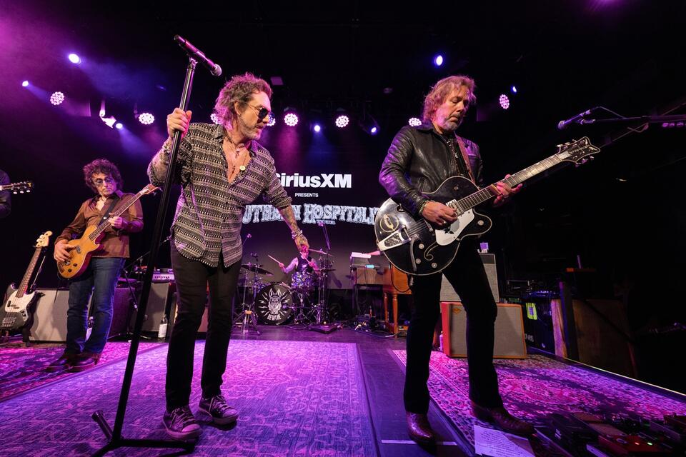 Why You Should Catch the Black Crowes Live This Summer - NewsBreak