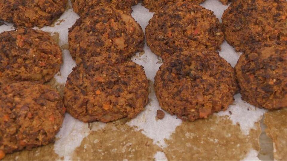 PETA offers vegan meal plan to Butler County Jail amid 'warden burger ...