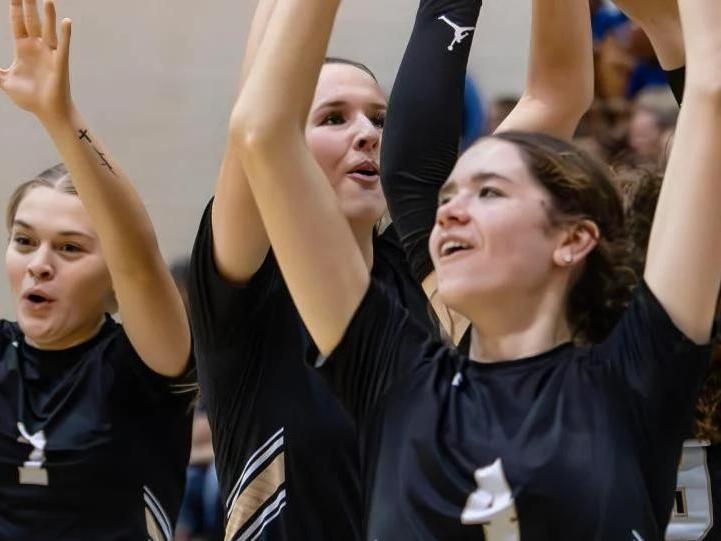 Billings Skyview's Taylor Ketchum signs to play volleyball at Montana ...