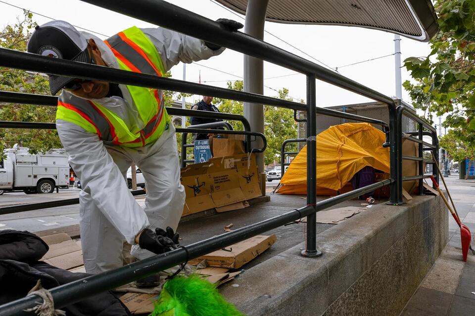 Gov. Newsom launches new task force to clear California homeless ...