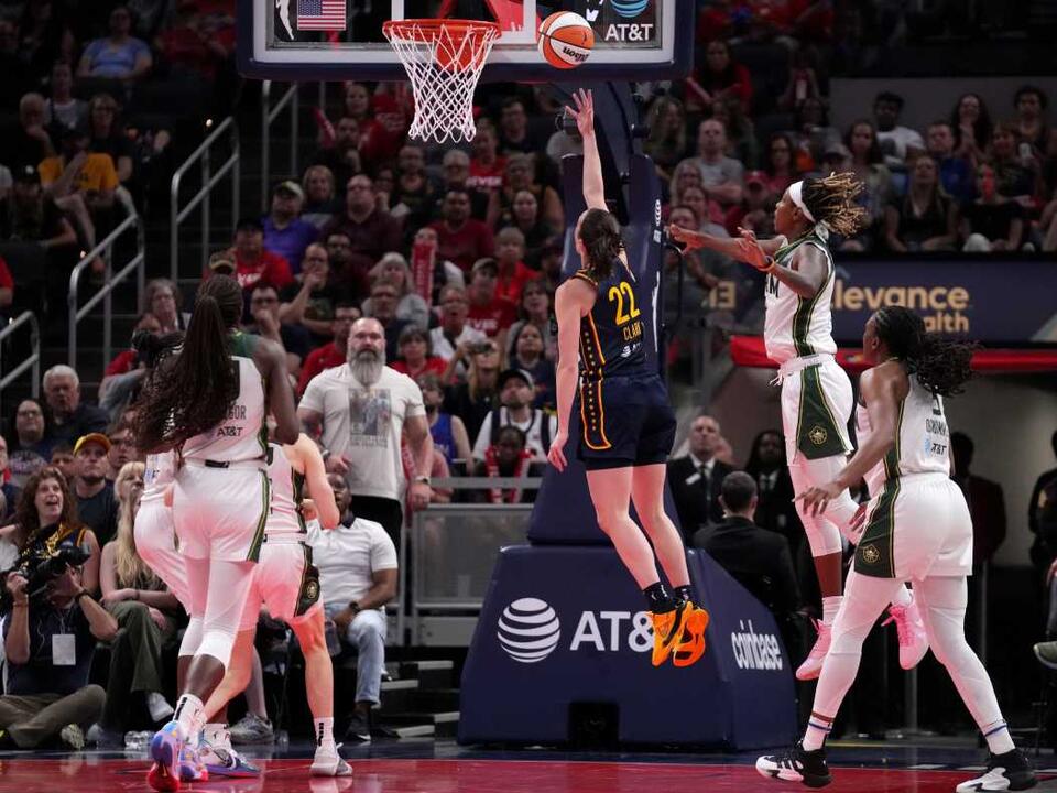 Caitlin Clark Goes Viral After Receiving Unusual Technical Foul