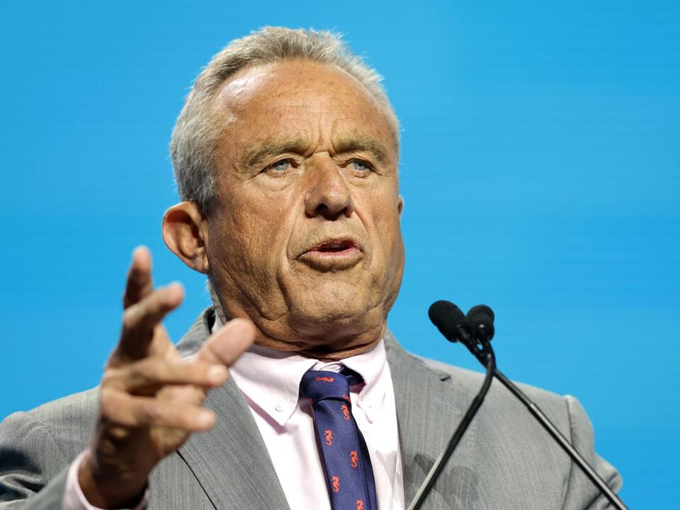 RFK Jr. withdraws from Arizona ballot