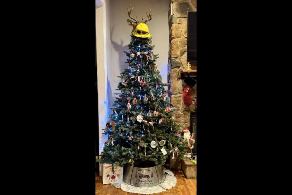 How to enter NJ101.5's creative Christmas tree contest - NewsBreak