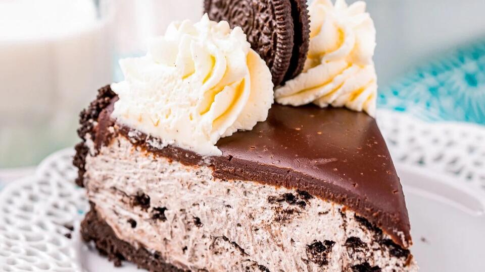No-Bake Oreo Cheesecake: A Cool, Creamy Cookies-And-Cream Classic ...