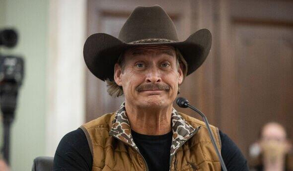 Kid Rock's 'repulsive' song about liking underage girls goes viral ...