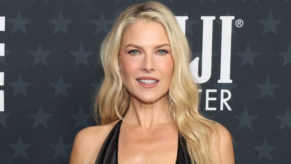 Ali Larter Reveals Why She Hates Filming Bikini Scenes for Landman ...
