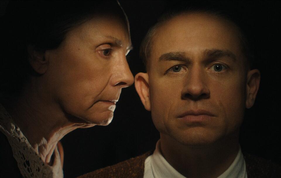 ‘Monster: The Ed Gein Story’ tops Netflix despite critics calling it ...