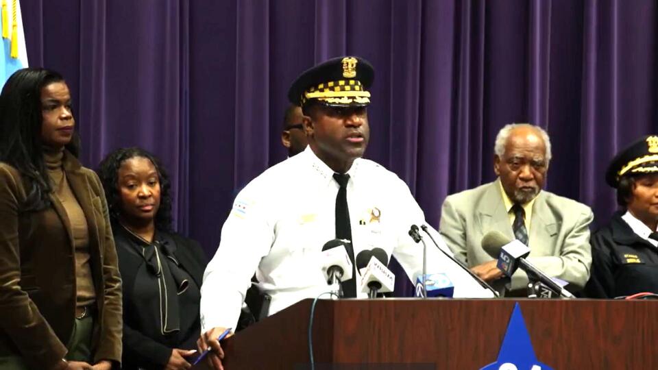 Felon arrested in connection with mass shooting at Chicago Halloween ...