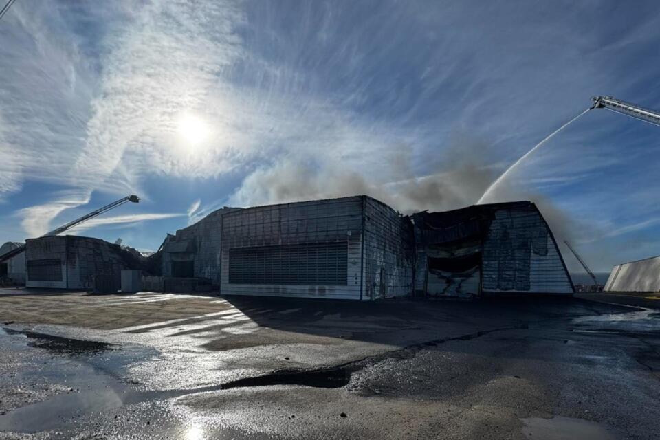 Massive Onion Warehouse Fire Contained in Warden - NewsBreak