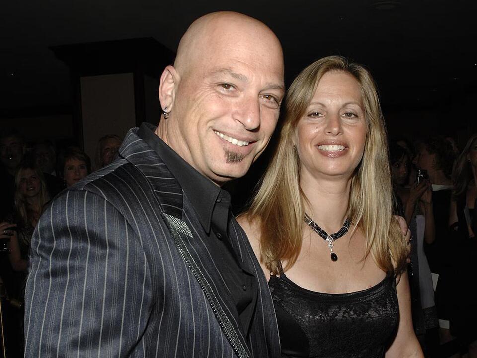Howie Mandel Details Finding His Wife in Pool of Blood After Gruesome Freak Accident
