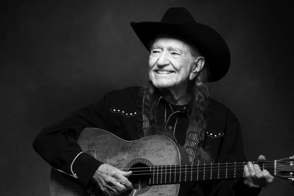 Willie Nelson Releases New Song And Love Letter To His Home State ...