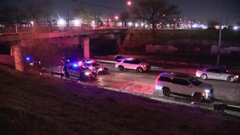 Woman struck, killed on Dallas highway ramp - NewsBreak