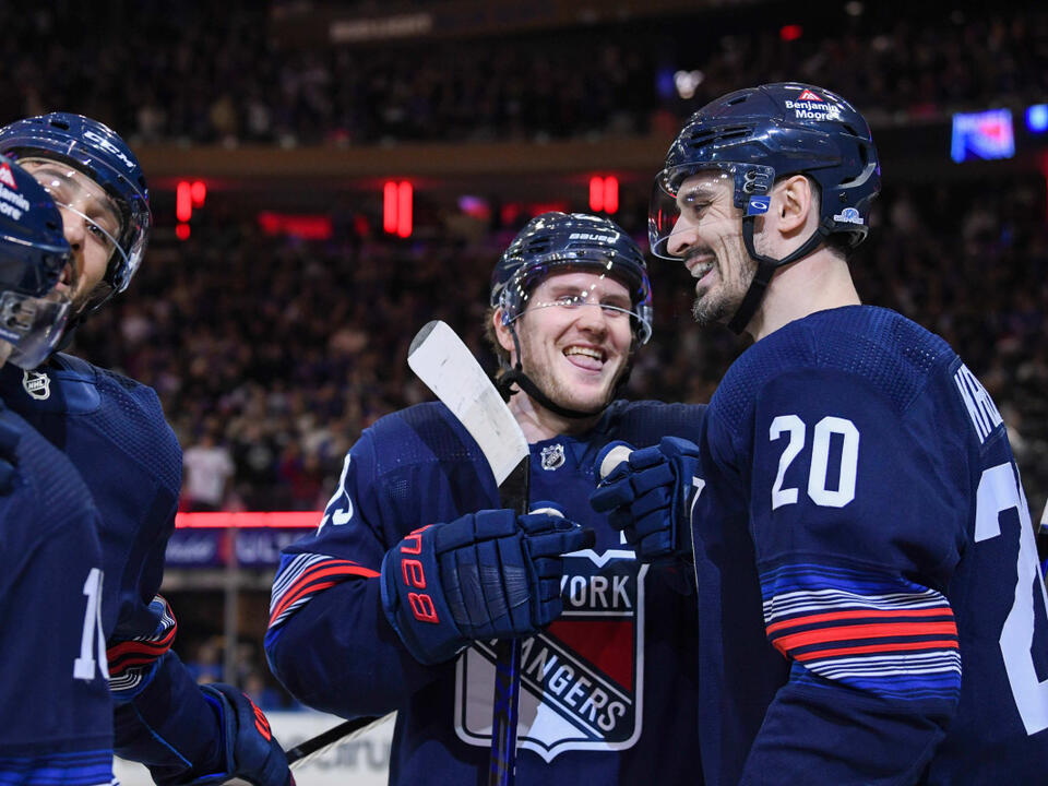 Rangers Undefeated In Alternate Uniforms