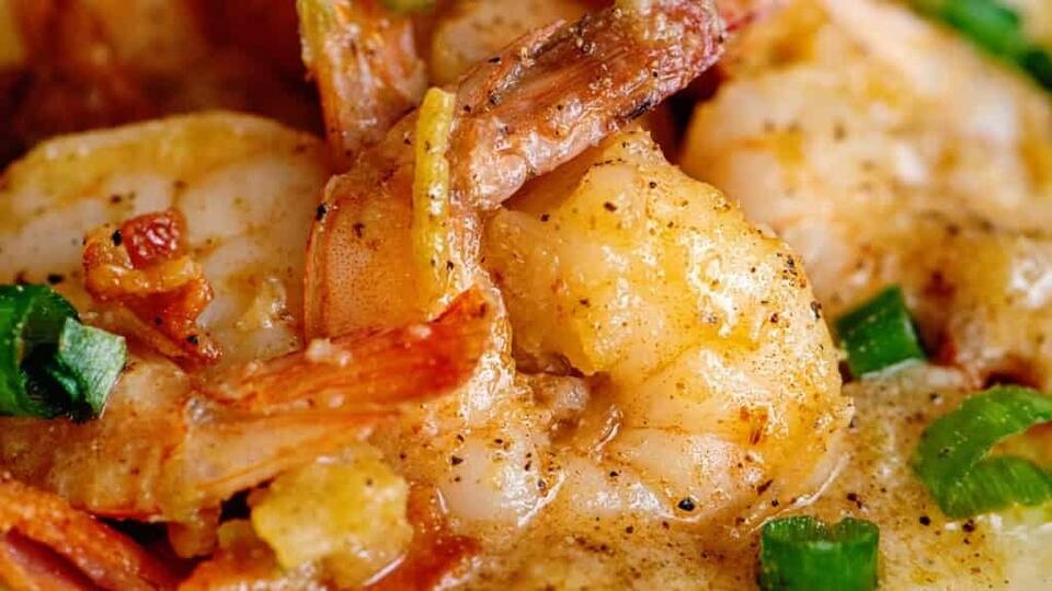 This Authentic Southern Shrimp and Grits Tastes Like It Came Straight ...