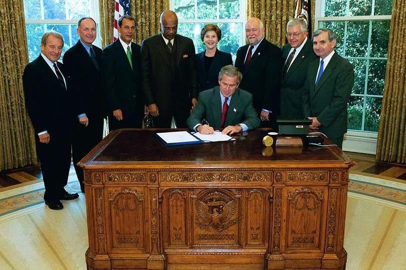 Trump's Oval Office makeover as images show iconic 145-year-old ...