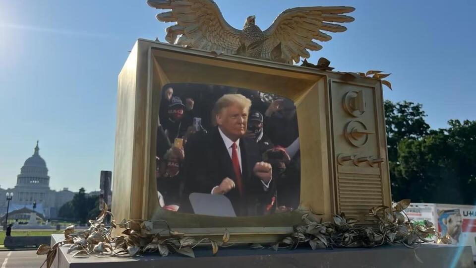 White House Absolutely Fuming Over Sculpture Showing Trump Dancing With ...