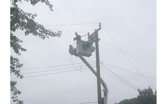 Edison Restoring NE Ohio Power After Strong Winds - NewsBreak