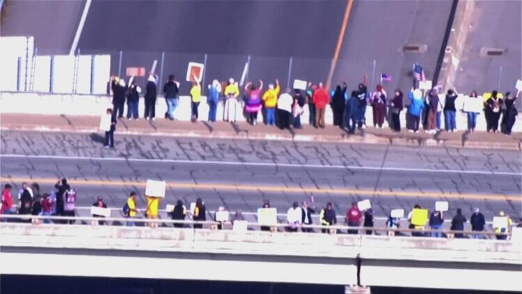 Minneapolis No Kings protests Oct. 18: Protesters gather along 2 ...