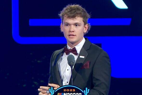 Jesse Love chokes back tears during emotional tribute to NASCAR crew ...