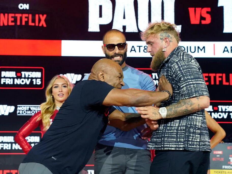 ‘I was still terrified of him’… Joe Rogan and Russell Crowe detail ...