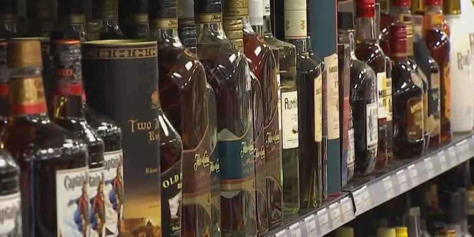 Surgeon General issues warning for connection between alcohol and ...