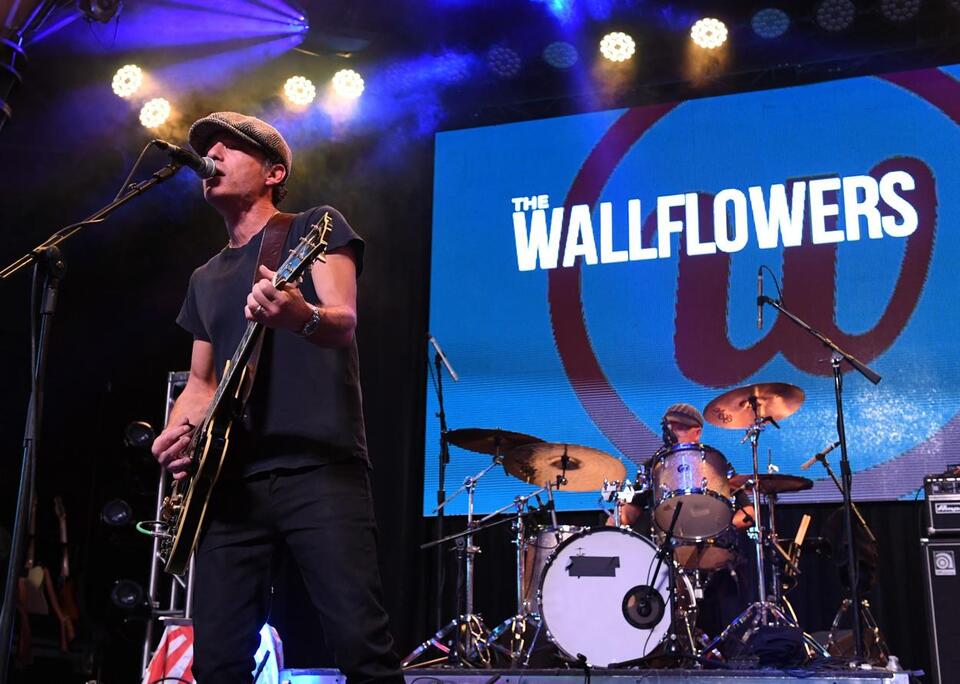 Like Father, Like Son: Jakob Dylan Coming to Sioux Falls in 2026 ...