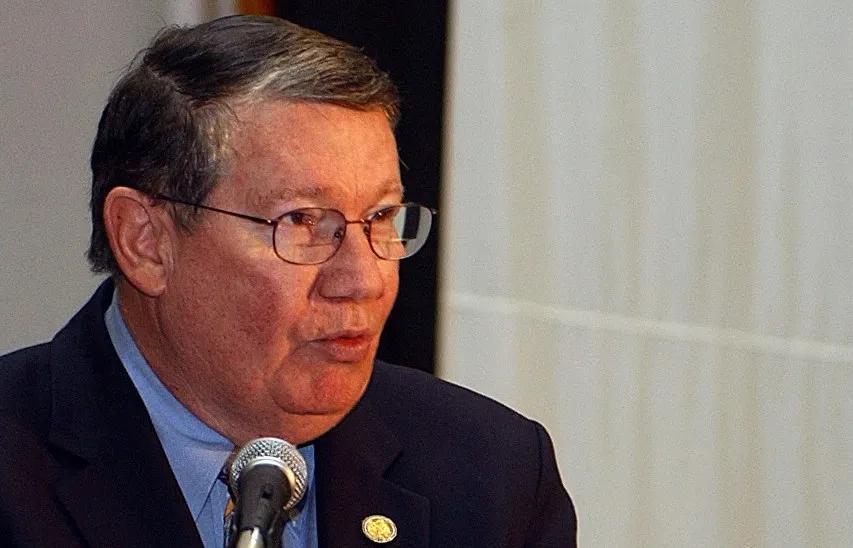 Hunter honors Duke Cunningham, remembering Vietnam War valor over ...