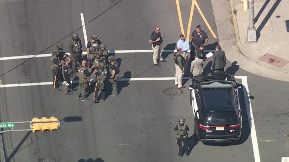 2 Atlantic City police officers shot while serving search warrant ...