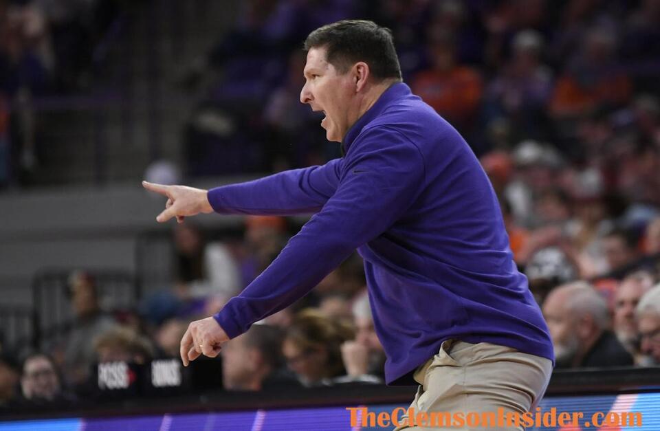 Brownell Comments on Criticism from Fans - NewsBreak