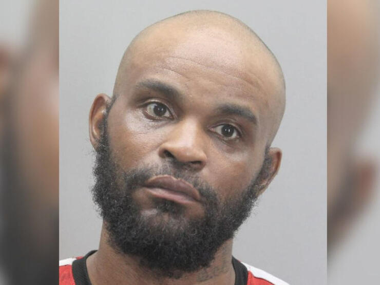 DC man arrested for stealing gear, high-powered rifle from police ...