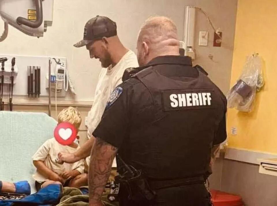 Louisiana Deputy Steps Into Hospital Room as Child Is Treated For ...