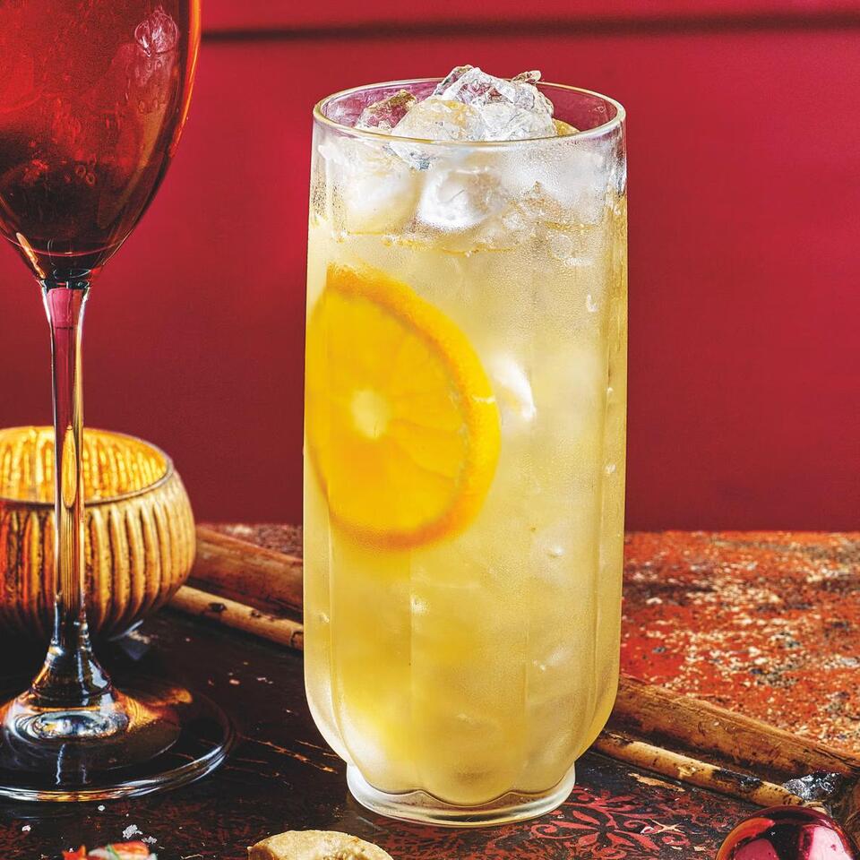 Give your cocktail menu a winter-warmer with this vanilla and ...