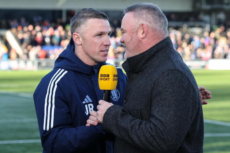Wayne Rooney in tears as brother John manages Macclesfield to FA Cup ...