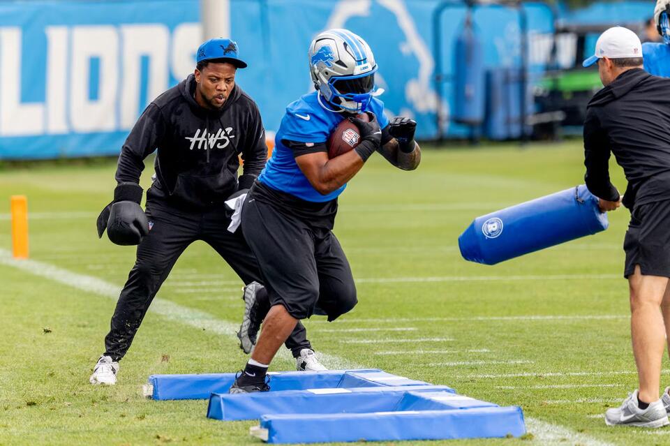 The 3-second fight Jahmyr Gibbs lost earned him tough love from Lions ...