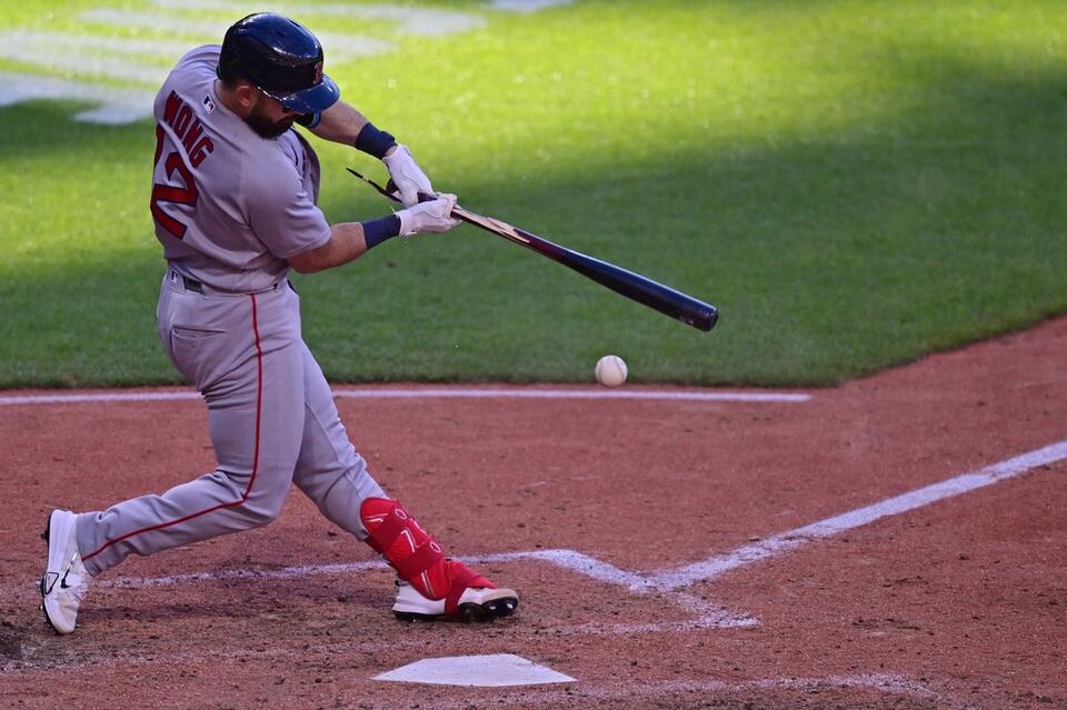 Connor Wong boosts Red Sox to comfortable win vs. Guardians - NewsBreak